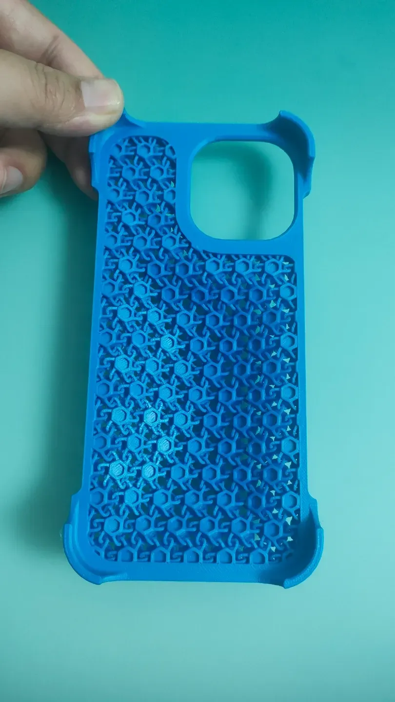 iPhone 13-15 Series Chainmail Phone Case: A Stunning Fusion of ...