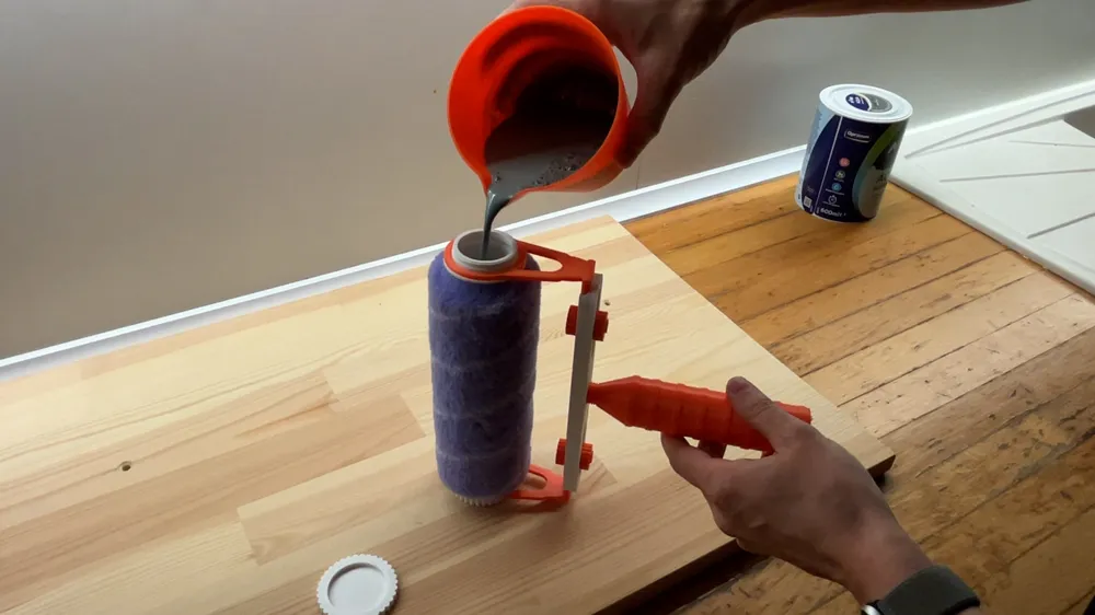 Self-Filling Paint Roller with Built-in Reservoir - Free 3D Print Model ...