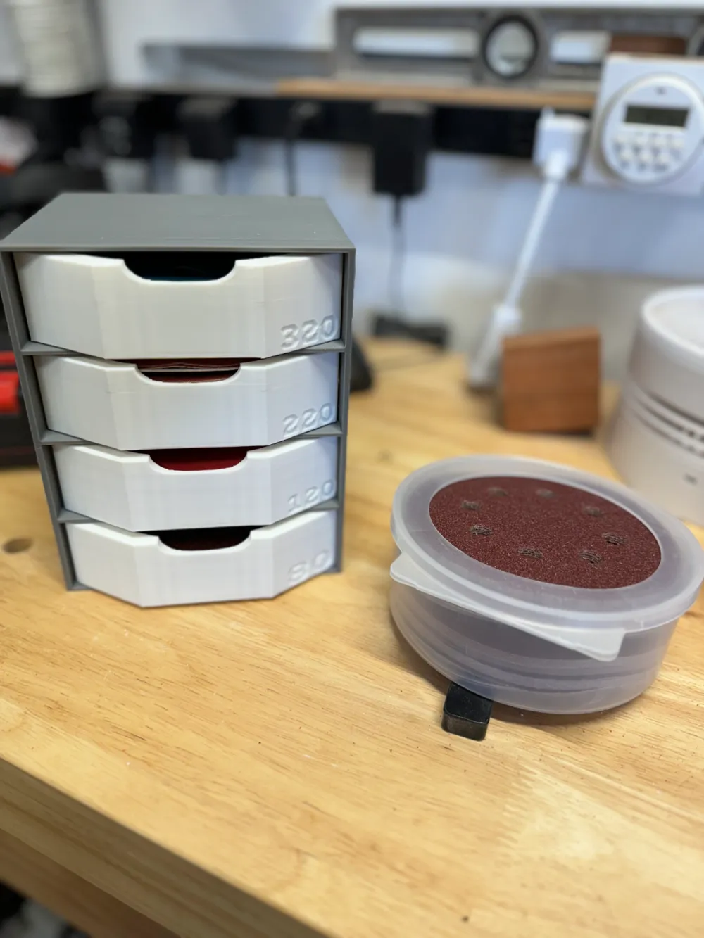 5 inch and 6 inch sand paper holder by Steven 3d - MakerWorld