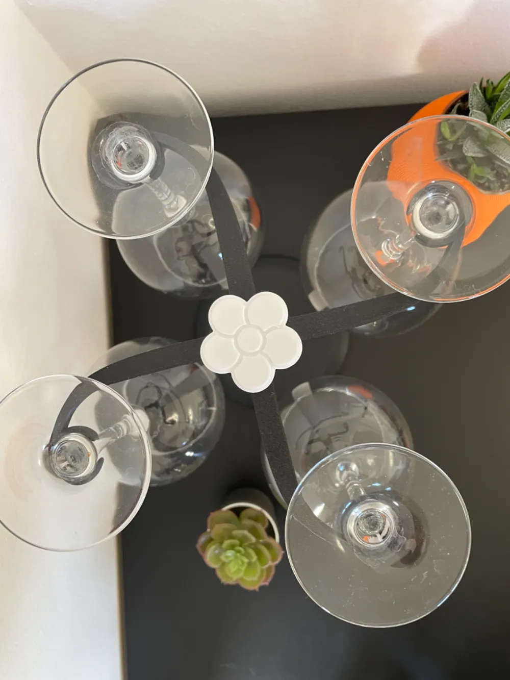 Calic wine holder support by Ivan - MakerWorld