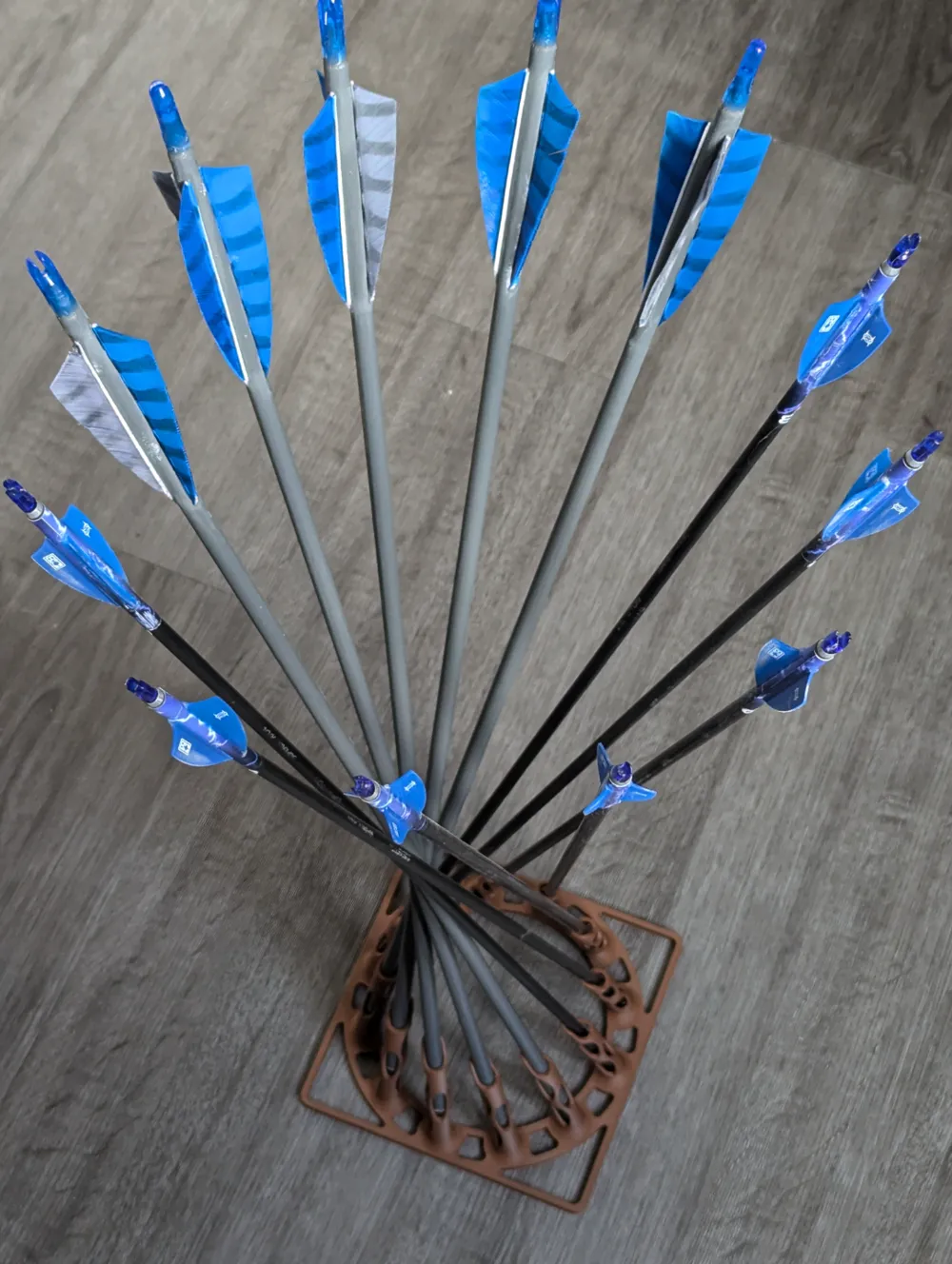 Arrow Holder Lite - 12 arrows by StickMan MakerWorld: Download Free 3D Models