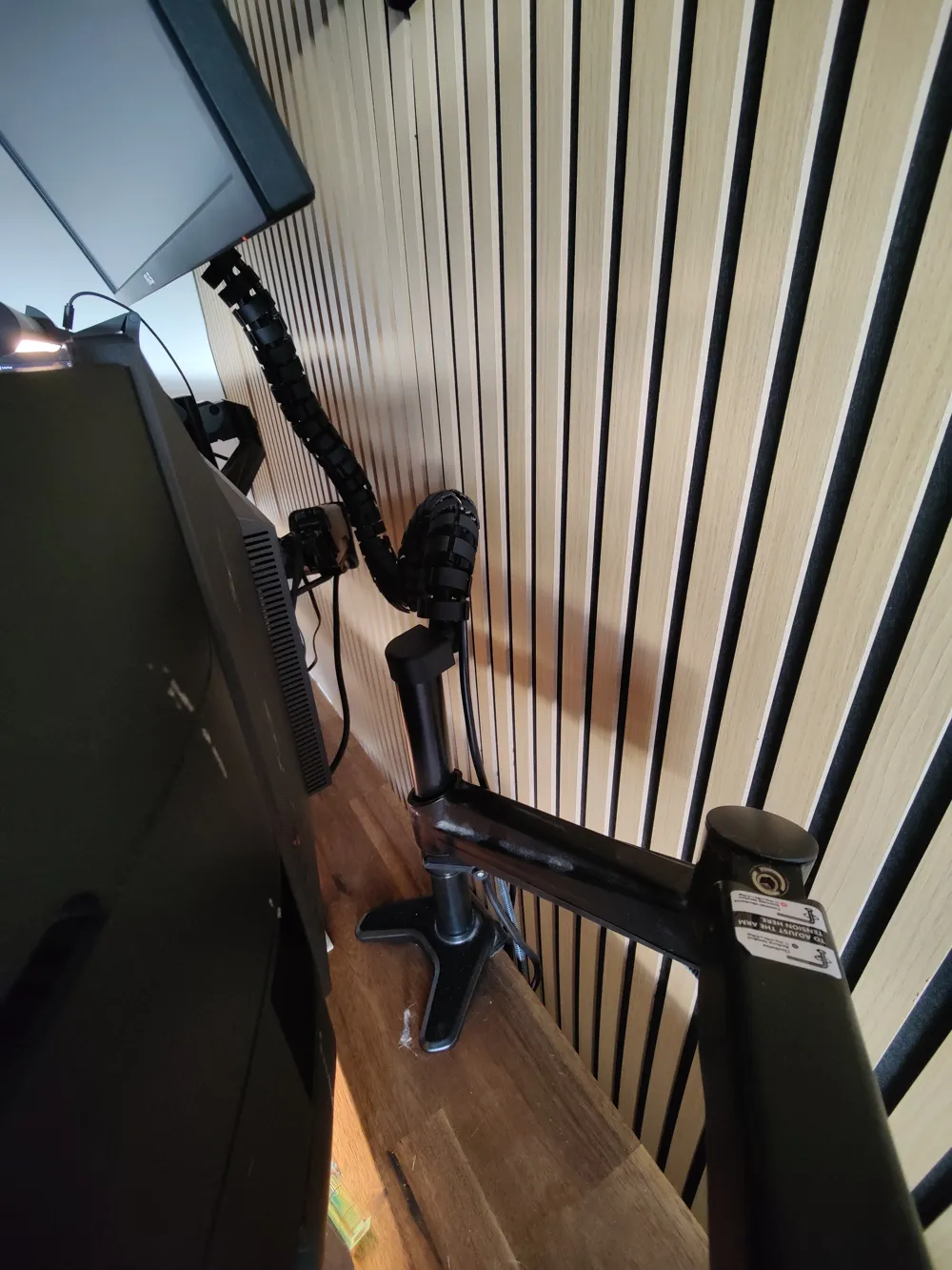 Desk cable chain monitor mount adapter Remixed by JNS MakerWorld ...