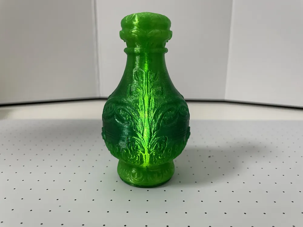 掌天瓶带灯可装水多版本 - 凡人修仙传 来自 Someone MakerWorld：免费下载 3D 模型