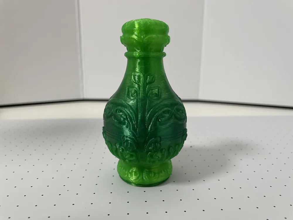 掌天瓶带灯可装水多版本 - 凡人修仙传 来自 Someone MakerWorld：免费下载 3D 模型