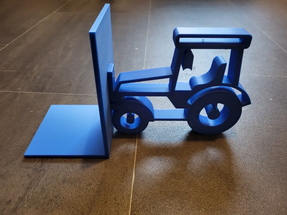 Bookend Tractor by Lyptrick - MakerWorld