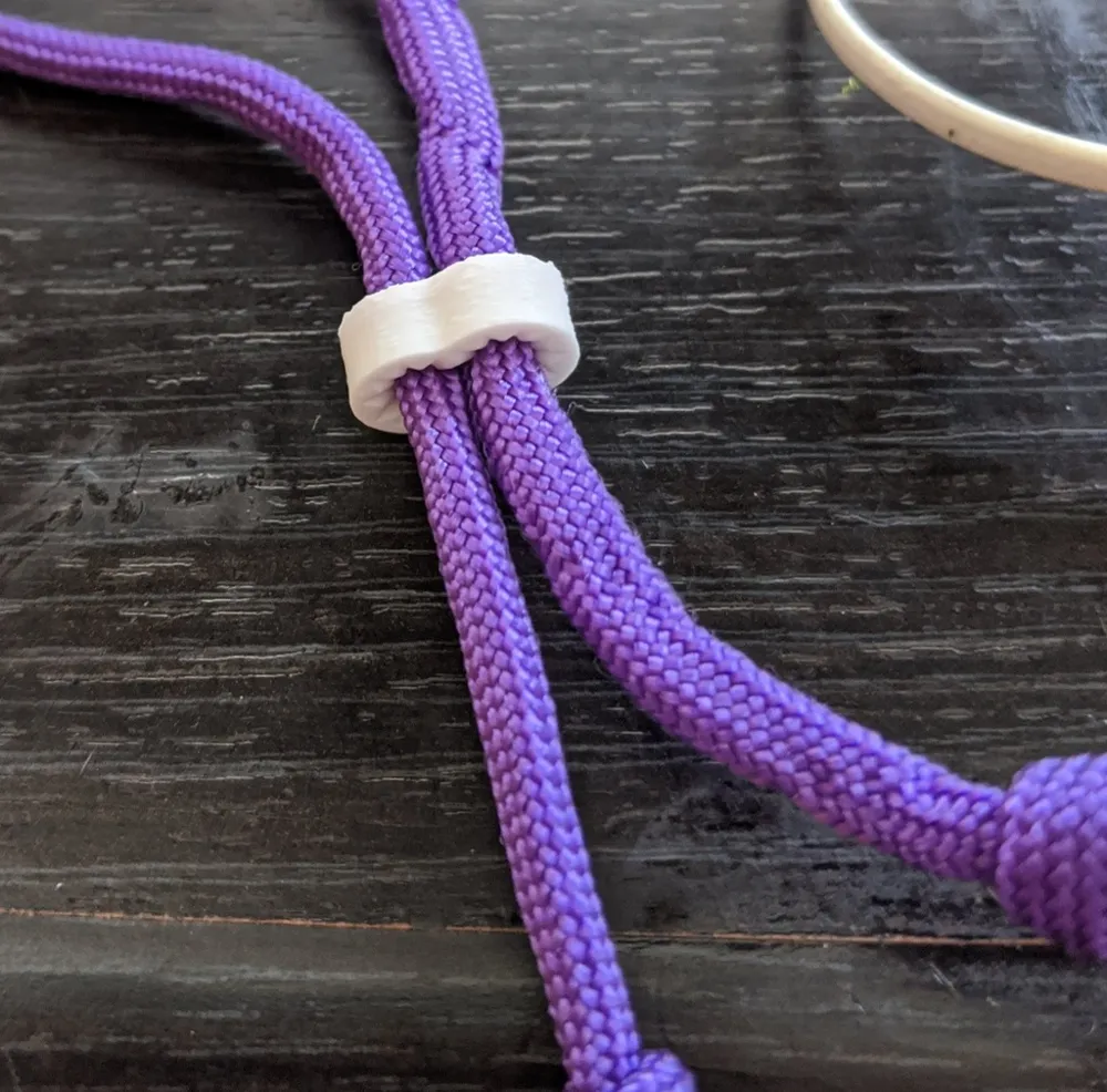 Paracord (550) Cinch (good for masks, camping) by BlomsD - MakerWorld