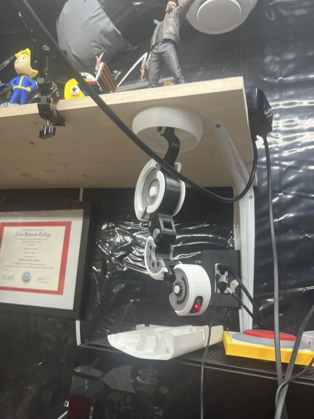 GLaDOS - Compañera de Estantería - Modelo de impresión 3D gratuito ...