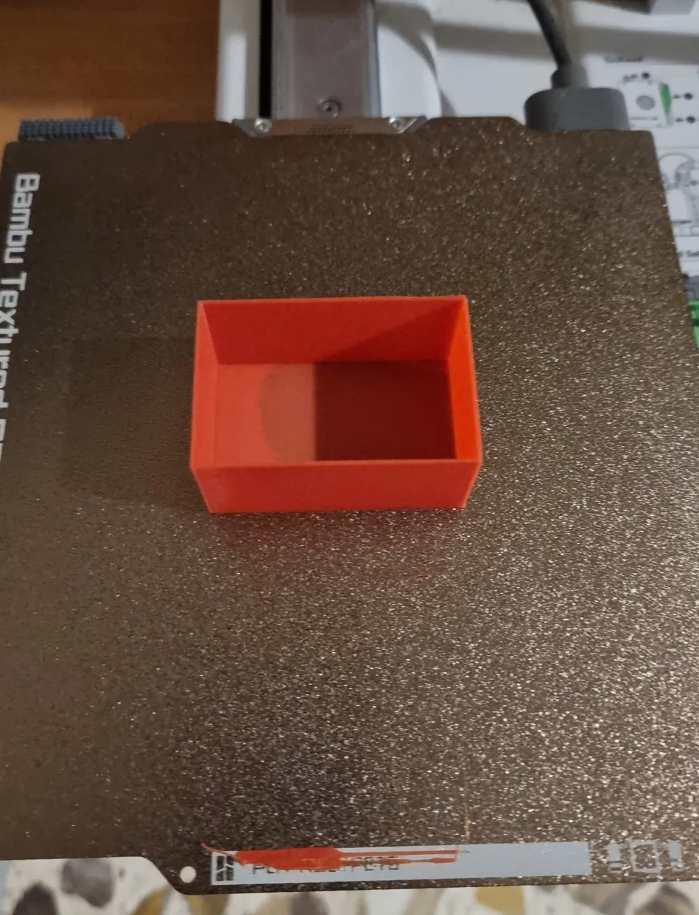 Piccola scatola regalo da villani.sigismondo MakerWorld: Scarica ...