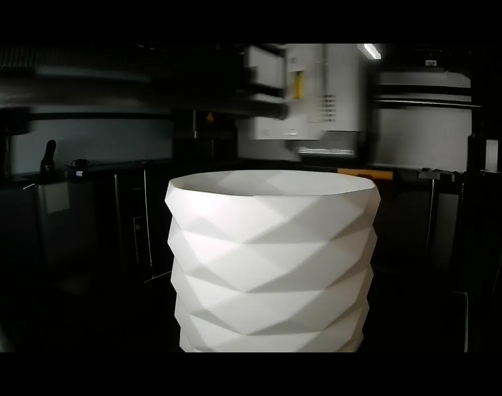 Simple and easy to print parametric flower pot by Yop1403 - MakerWorld