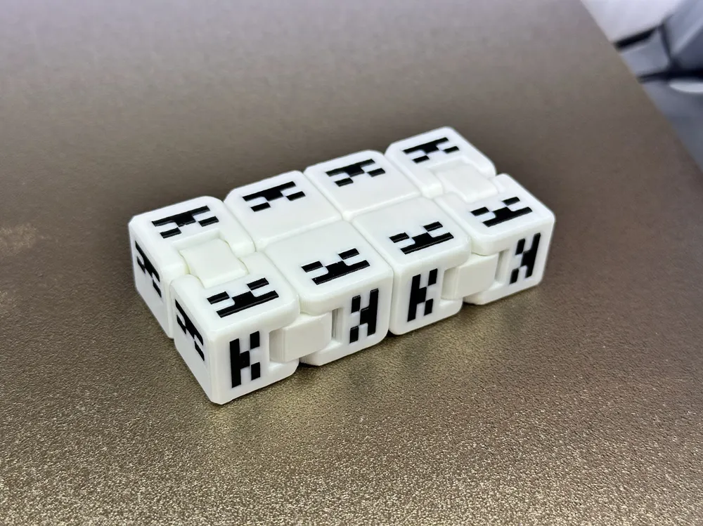 Minecraft Fidget Cube: Skeletons by Austin Vojta MakerWorld: Download ...