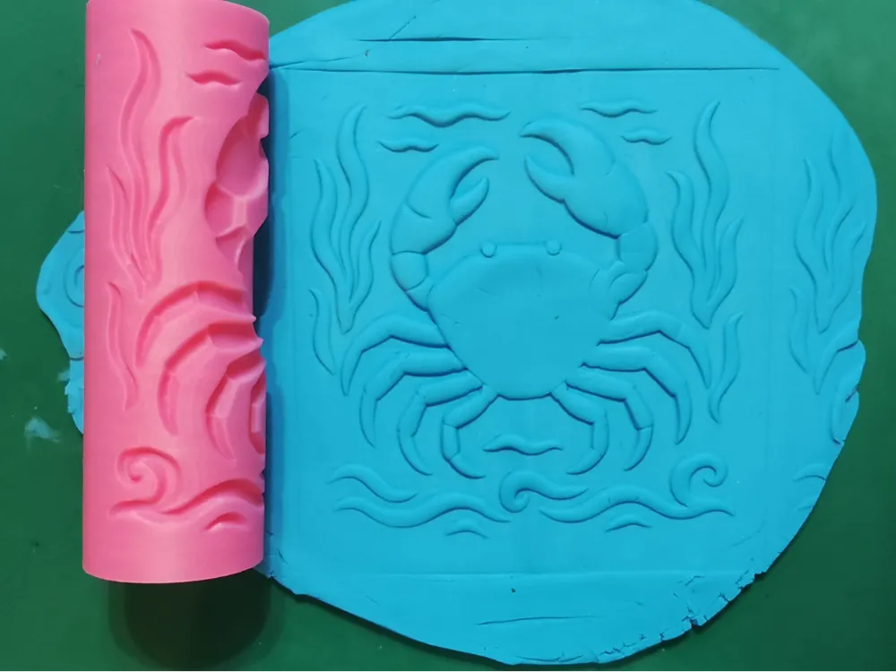 Texture Roller - Sea Claw Crab by TheBreadman MakerWorld: Download Free 3D Models