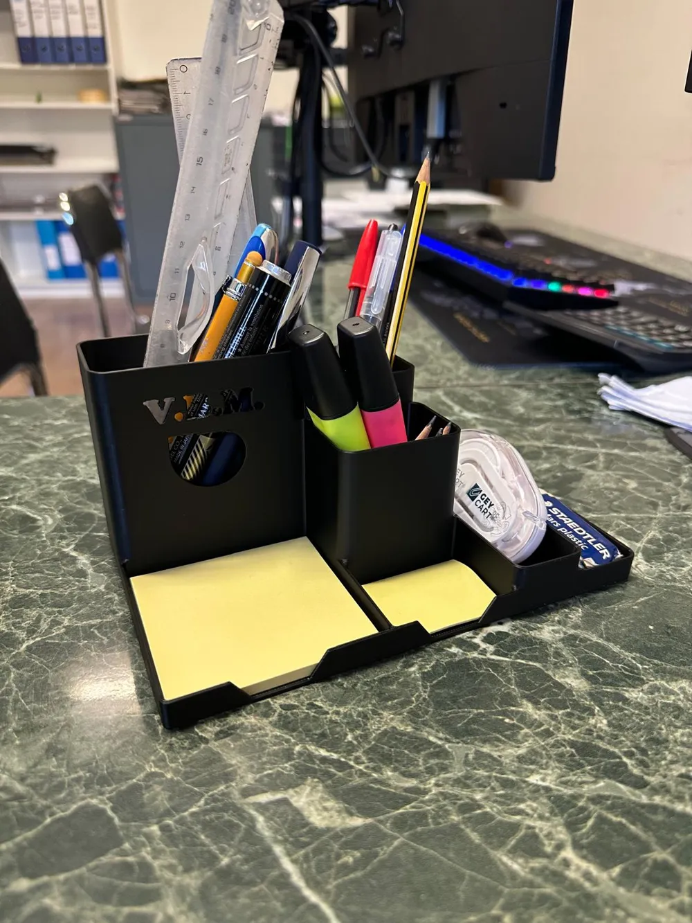 Desk Organizer – Pen Holder & Post-it Stand - Free 3D Print Model ...