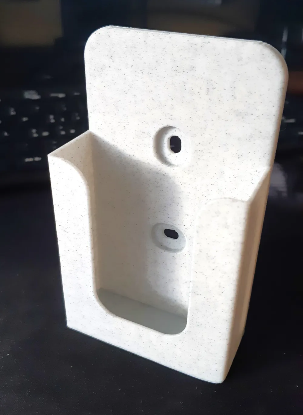 Remote control Wall Mount by Officina23 - MakerWorld