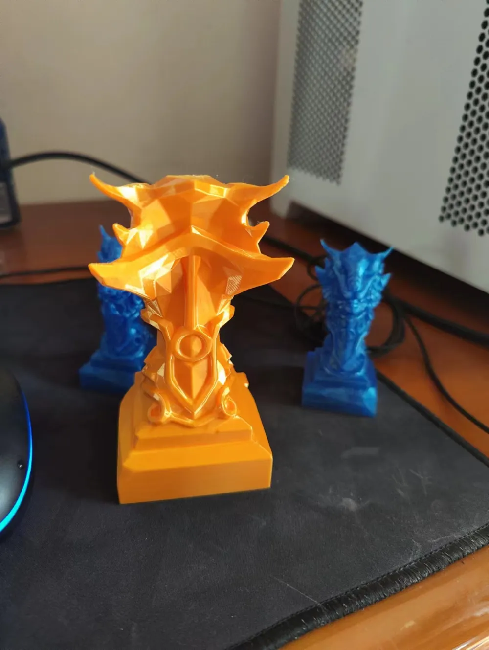 Dragon statue by Hela - MakerWorld