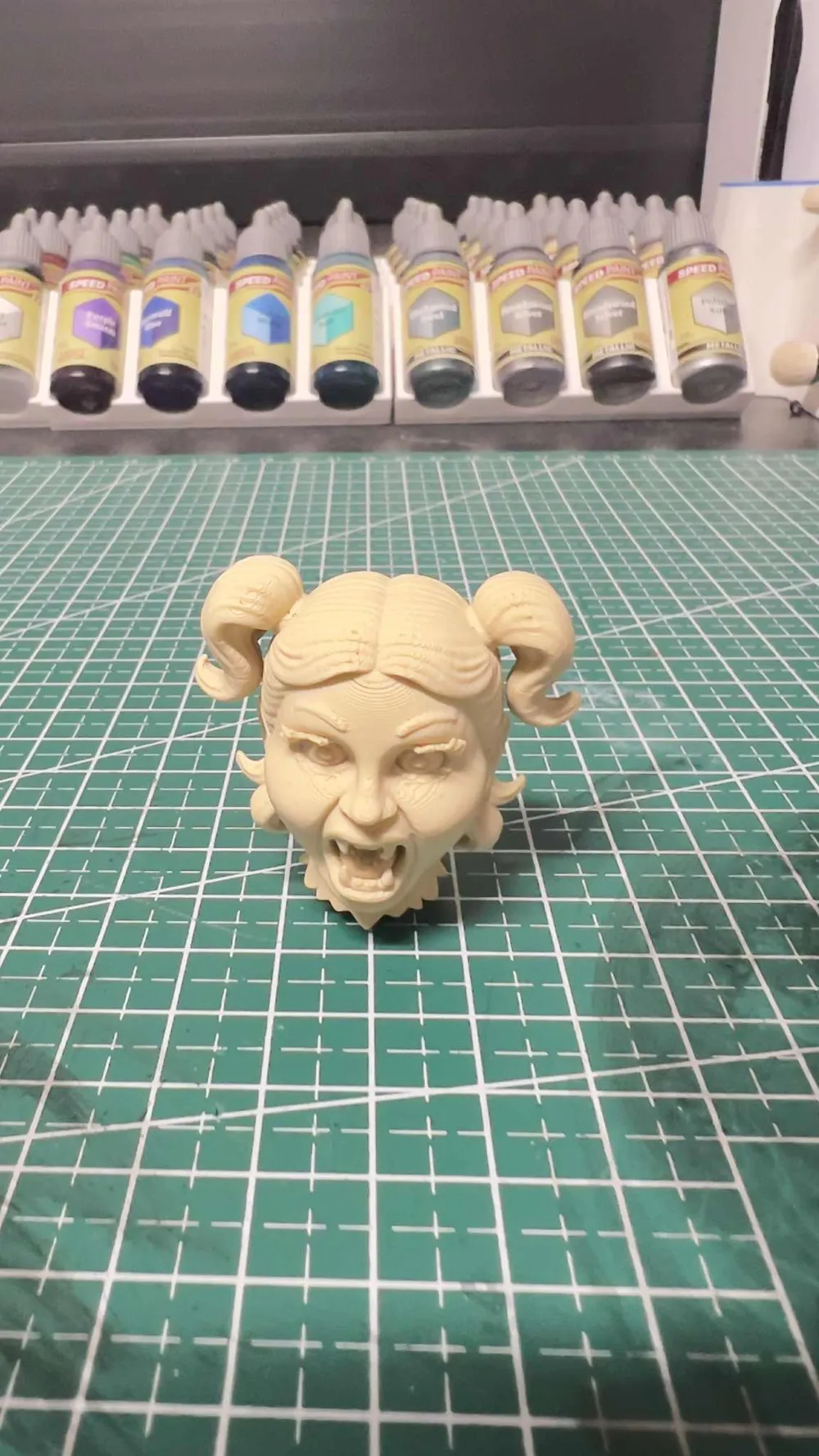 Samantha - Dungeon Crawler Carl - Free 3D Print Model - MakerWorld