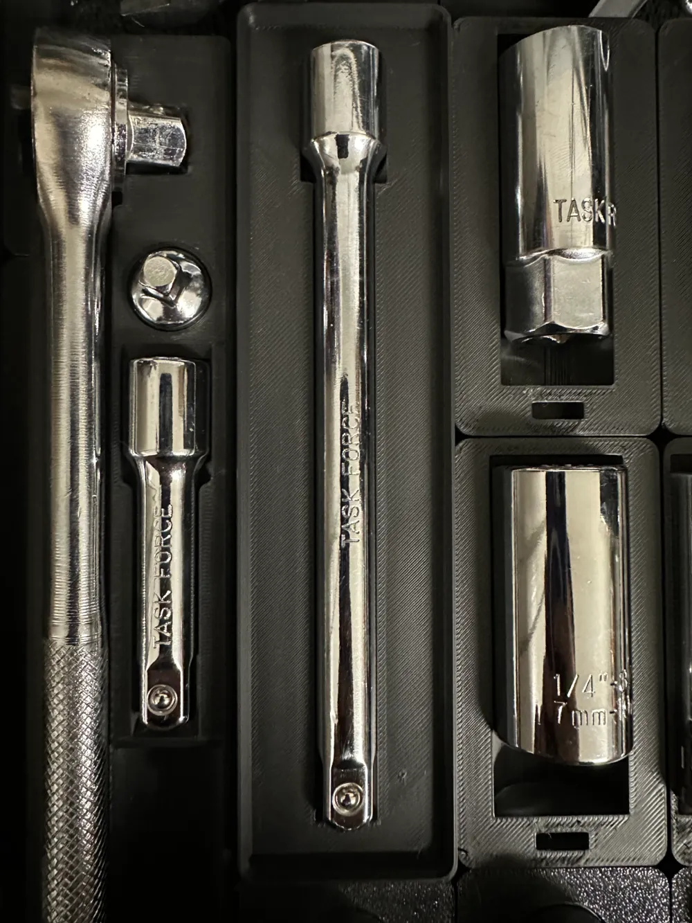 Gridfinity task force ratchet extension holder Remixed by 可樂 MakerWorld ...