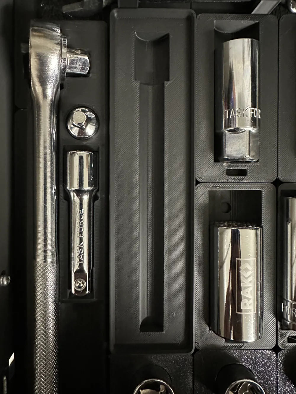 Gridfinity task force ratchet extension holder Remixed by 可樂 MakerWorld ...