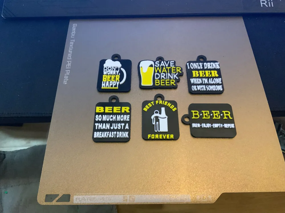 beer set 2 keychains / charms (free commercial) by dominator334 ...