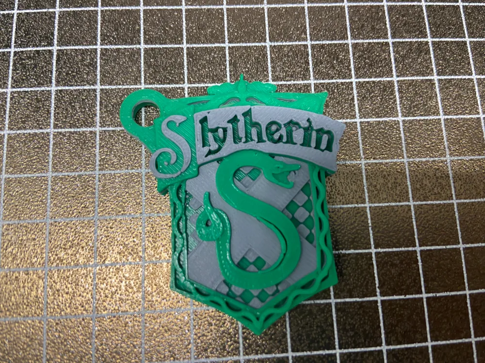 Hogwarts House Crests Keychains Remixed by Encrust3d - MakerWorld