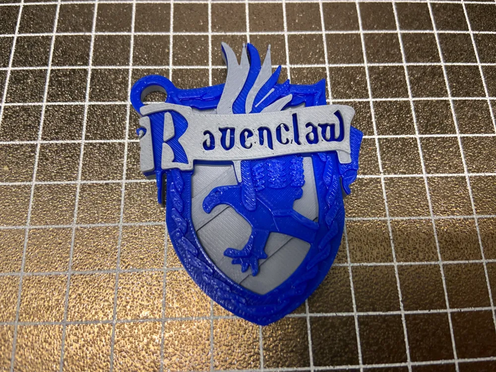 Hogwarts House Crests Keychains Remixed by Encrust3d - MakerWorld