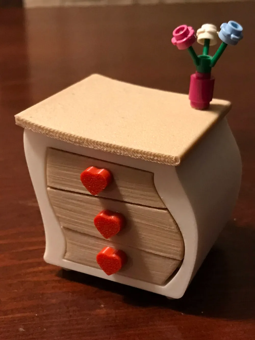 Tiny chest of drawers - Free 3D Print Model - MakerWorld