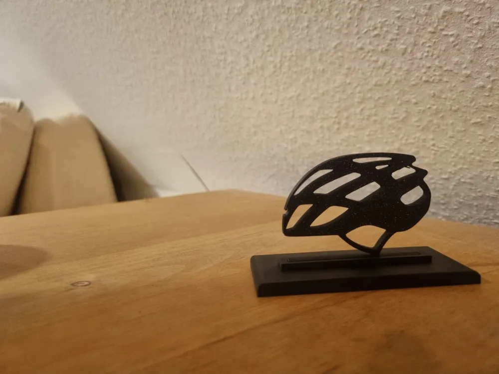 Bicycle Helmet Display Stand by madelhaeuser - MakerWorld