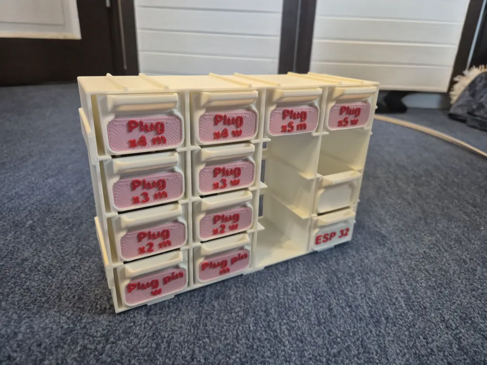 Boxes with changable Labels by Inception135 - MakerWorld