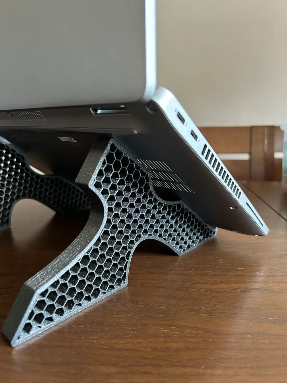 Dell Latitude 15" Laptop Stand by Reckit MakerWorld: Download Free 3D ...