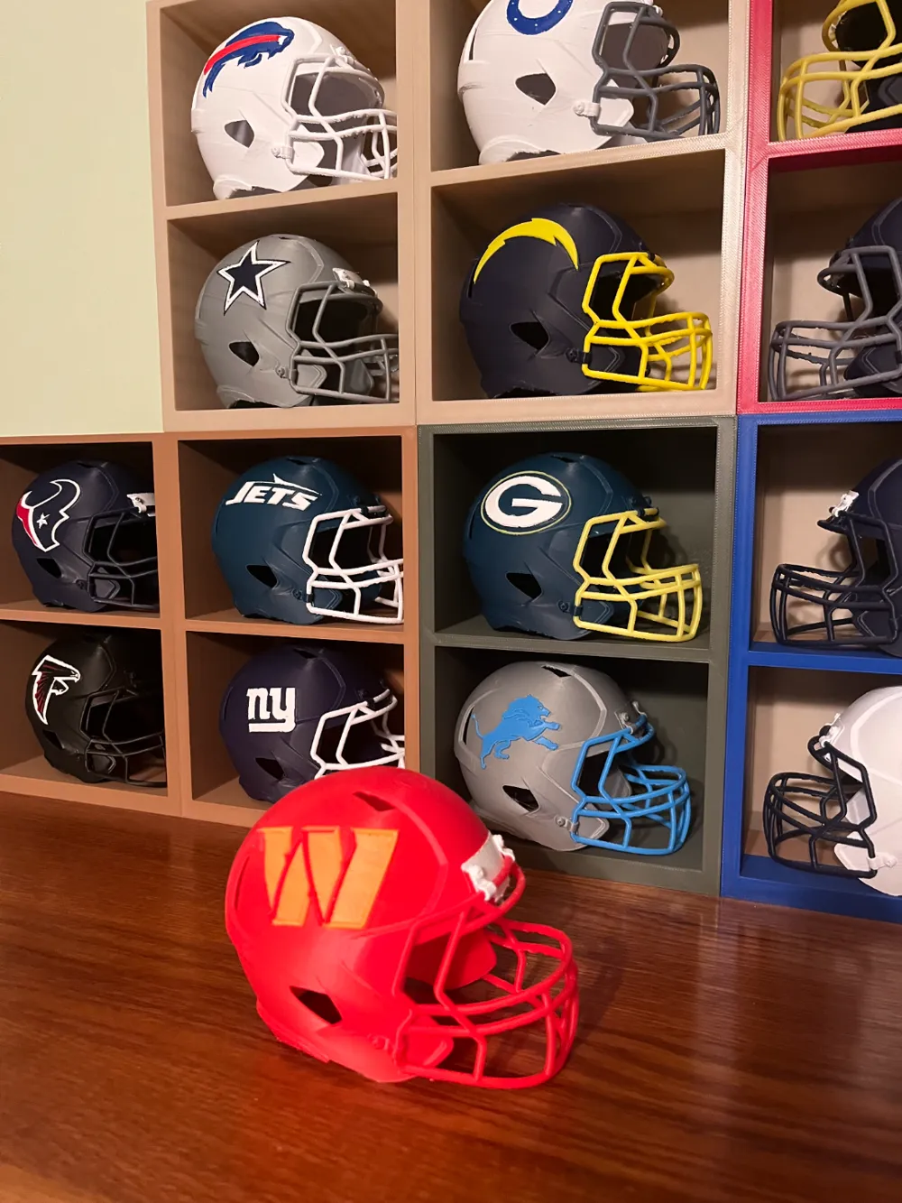 Washington Commanders Football Helmet by fnapier68 - MakerWorld