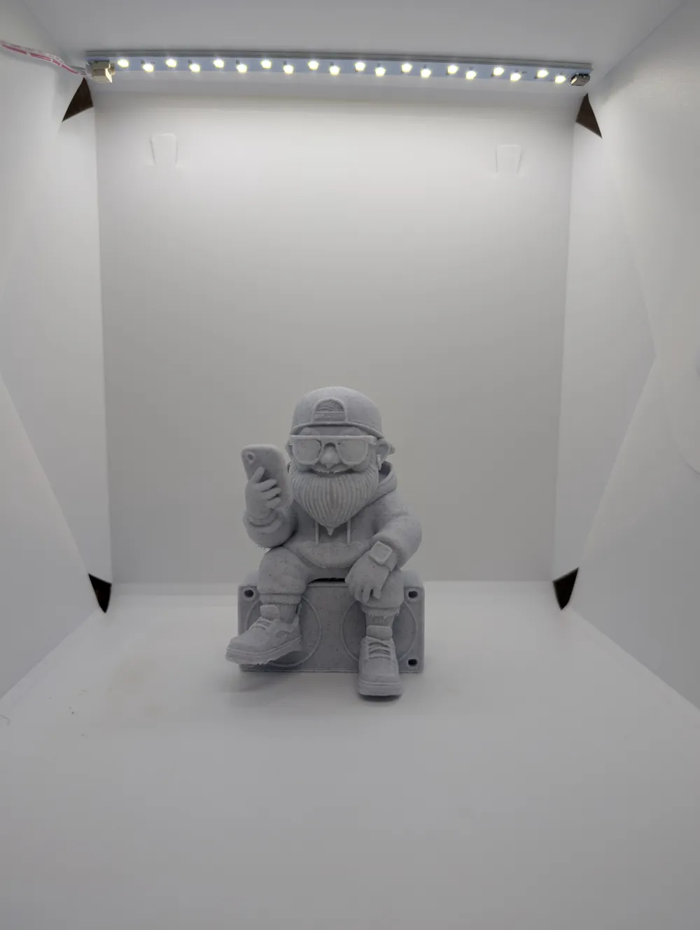 Urban Gnome – The Chill Sculpt Sitting on Beats by Handsin3d MakerWorld ...