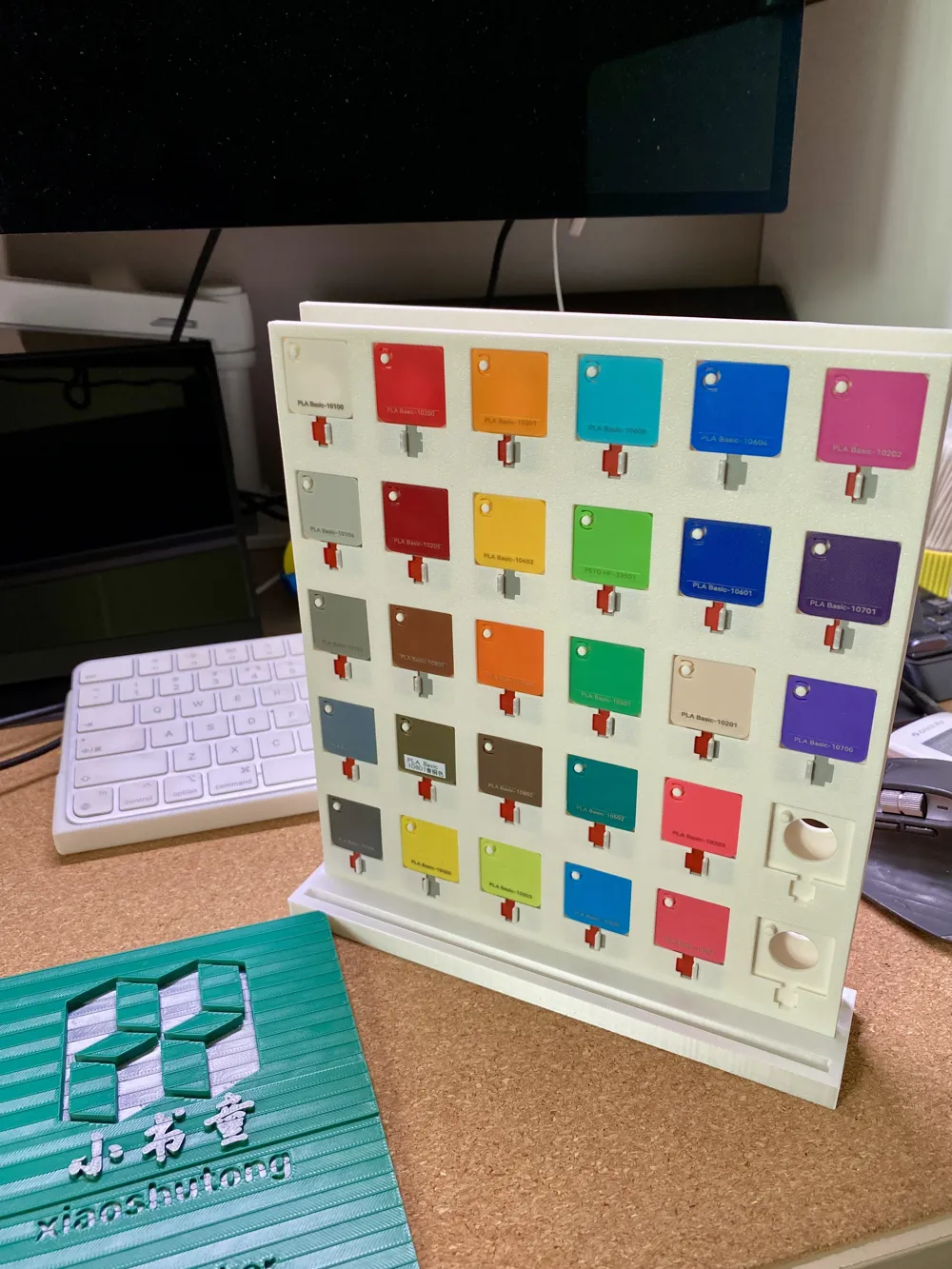 Bambu Lab Official Filament Swatch Display Stand with Dual-Color ...