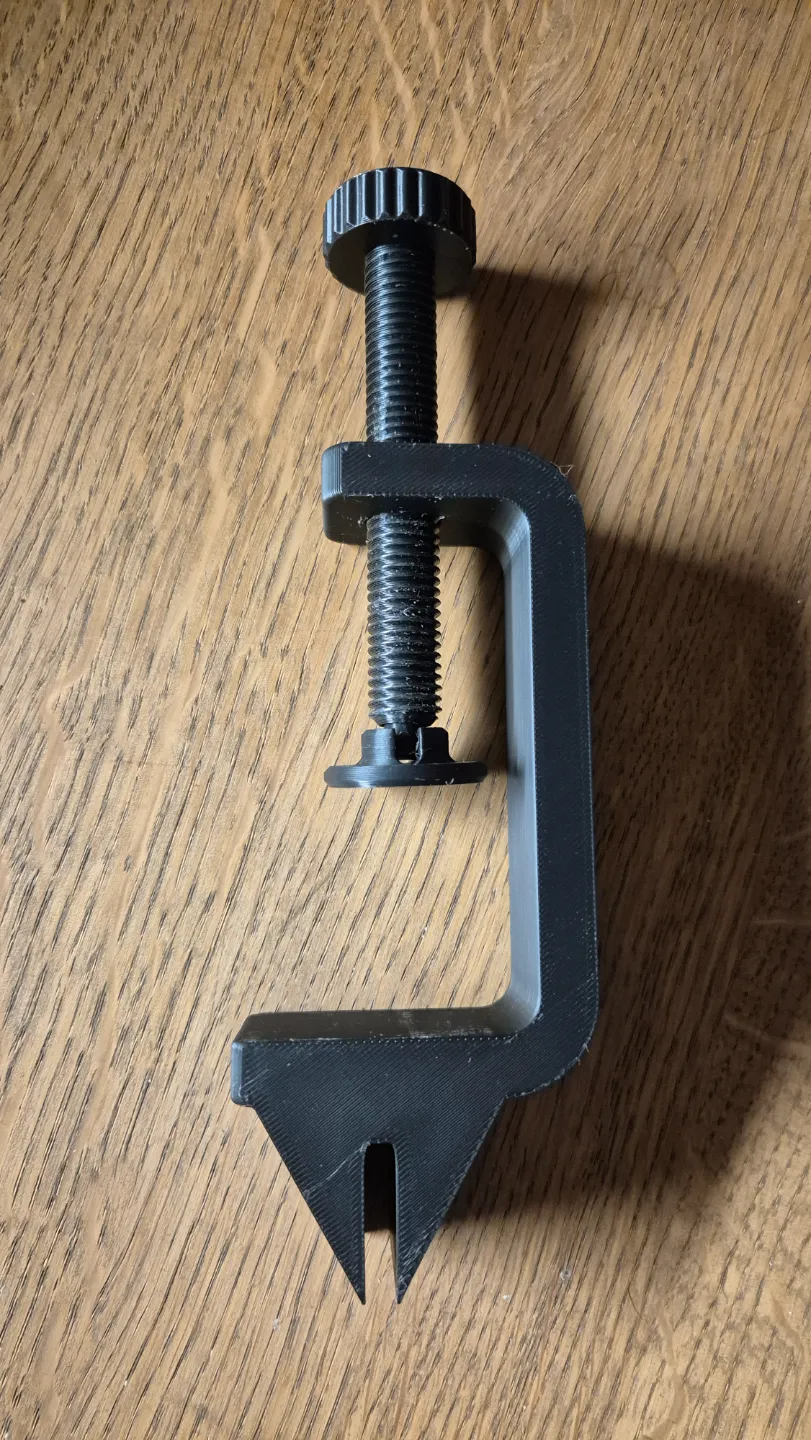Heavy-Duty Desk Clamp Mount System for IKEA Skådis - Free 3D Print ...