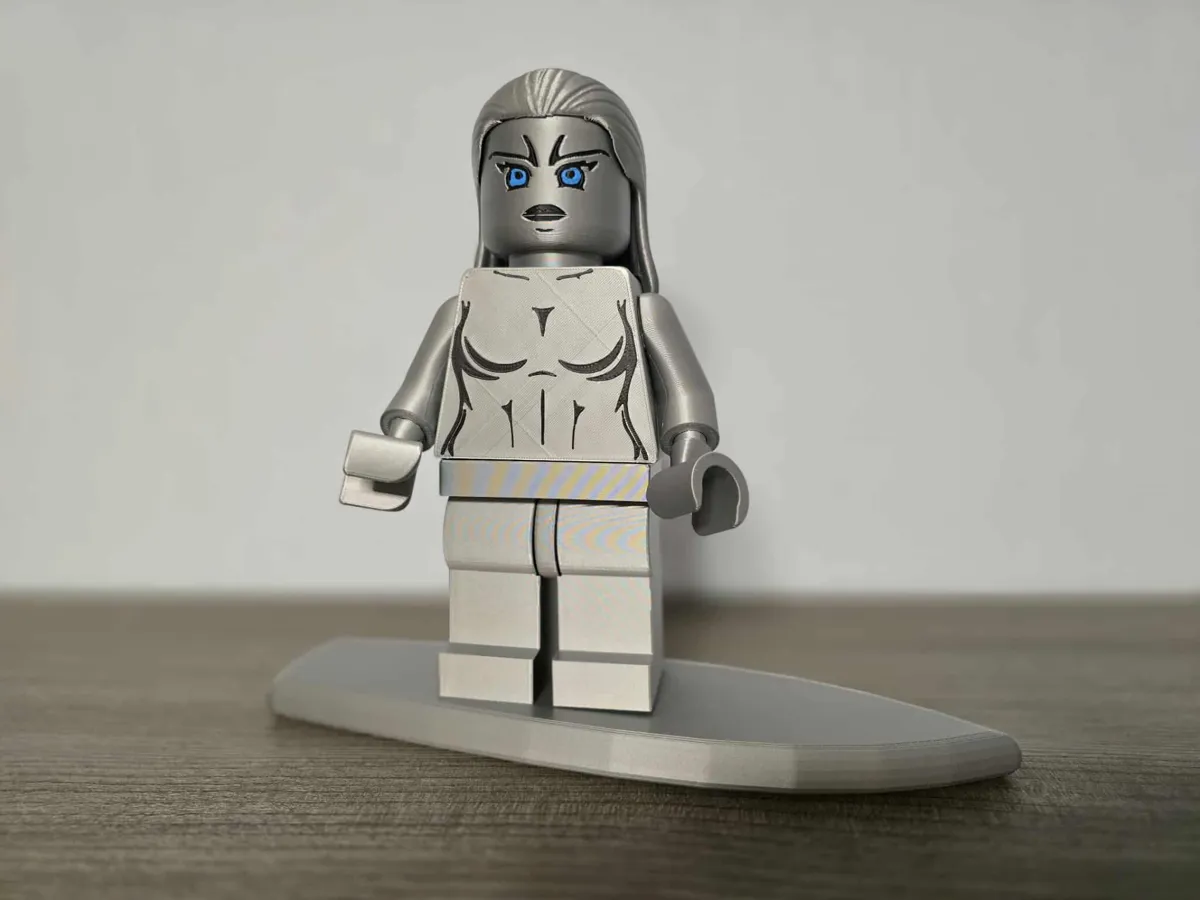 Nueva Silver Surfer (mujer) * 500% ~21cm por HeiHei MakerWorld: Descarga Modelos 3D Gratuitos