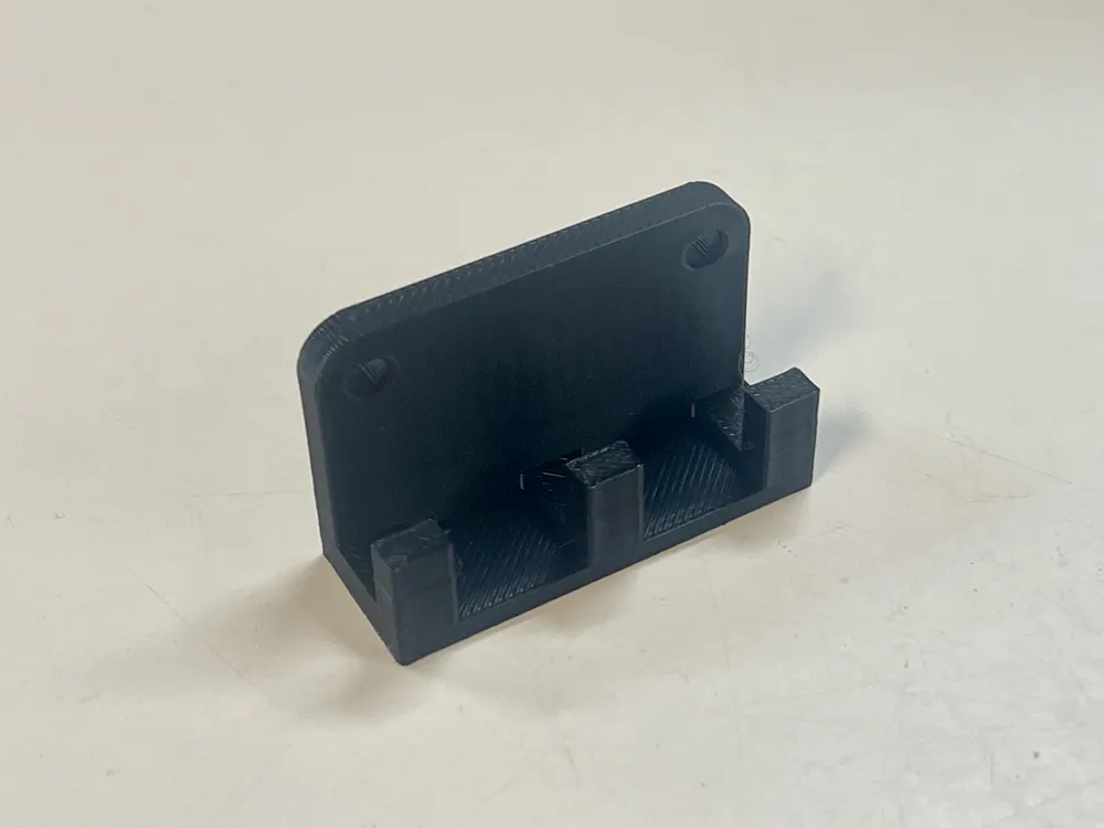 Bracket: AquariumCoop 4 Gang Air Valve - faces out - Free 3D Print ...