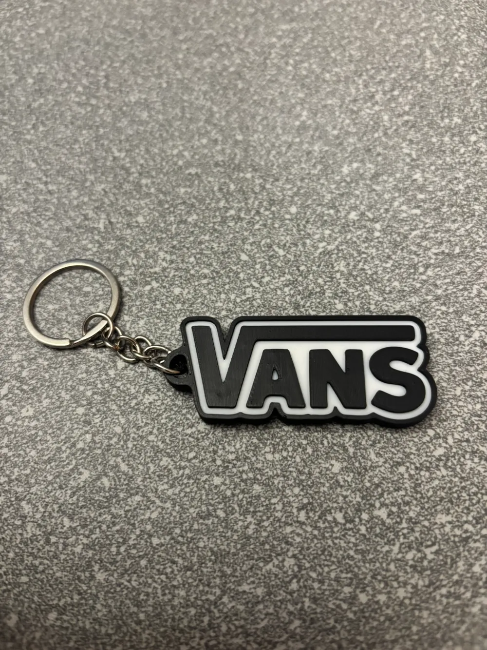 Chaveiro Vans - Modelo gratuito para impressão 3D - MakerWorld