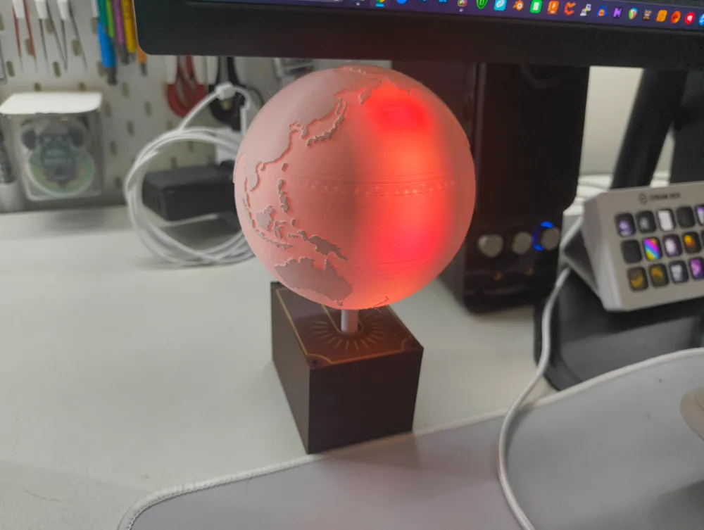 360° Rotating Globe Clock by Jack R Soldano - MakerWorld