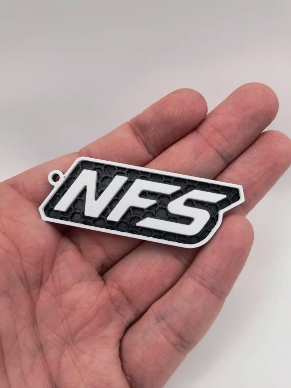 3Dプリント Need for Speed NFS ロゴキーホルダー - 無料3Dモデル -MakerWorld