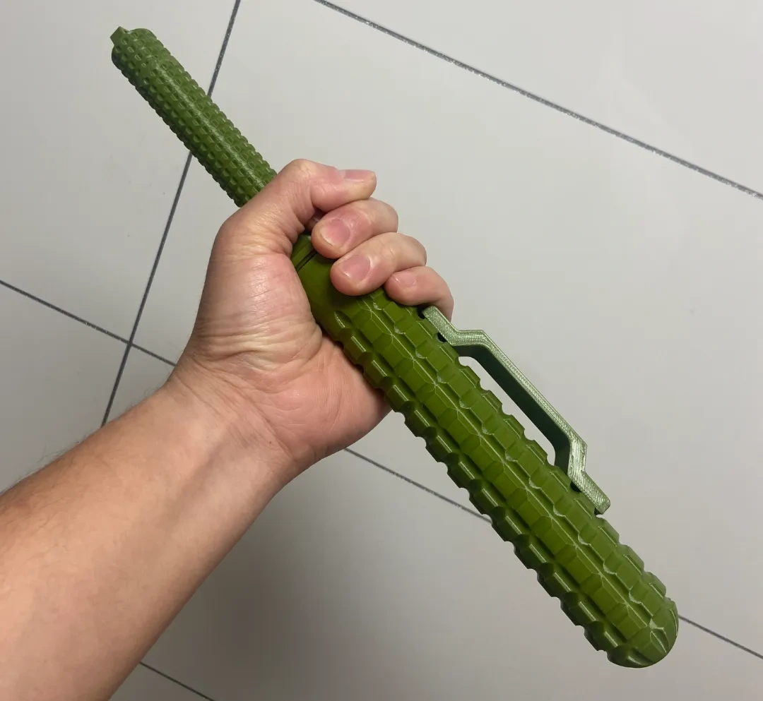 Triangular bayonet (with sheath) by 卒子 - MakerWorld