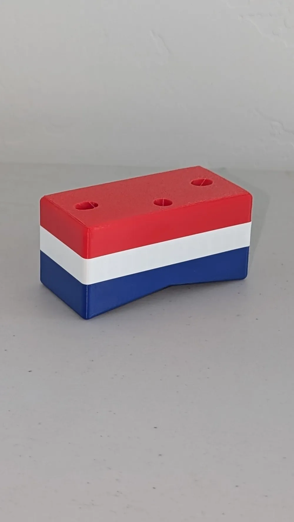 Magnetic Triple Flag Holder – Display Mount - Free 3D Print Model ...