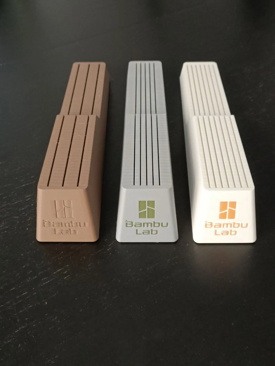 Bambulab Plate Holder x3 x5 x7 slots - Free 3D Print Model - MakerWorld