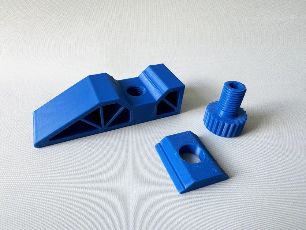 Sandpaper holder by 不歪造物 MakerWorld: Download Free 3D Models