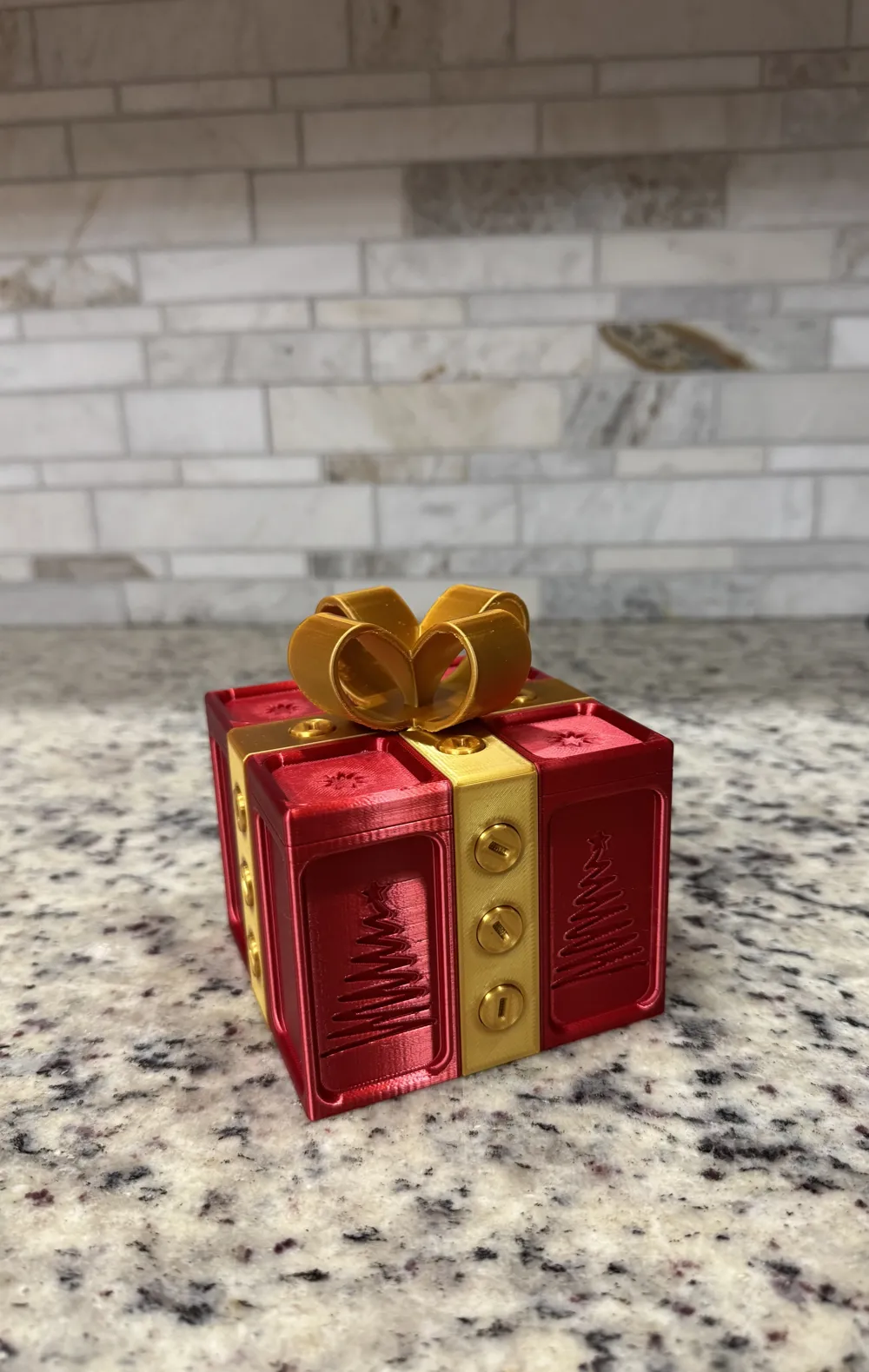Annoying Present Box - Free 3D Print Model - MakerWorld