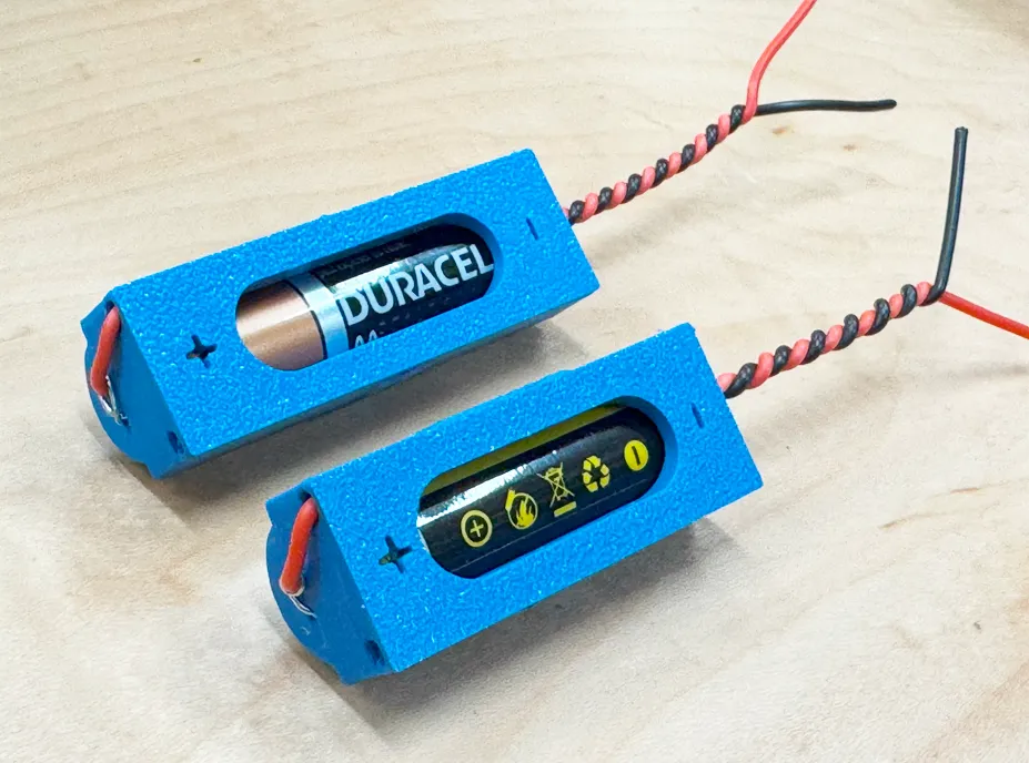 14430 (4/5 AA) und AA Batterieträger von BDizzle MakerWorld: Kostenlose ...