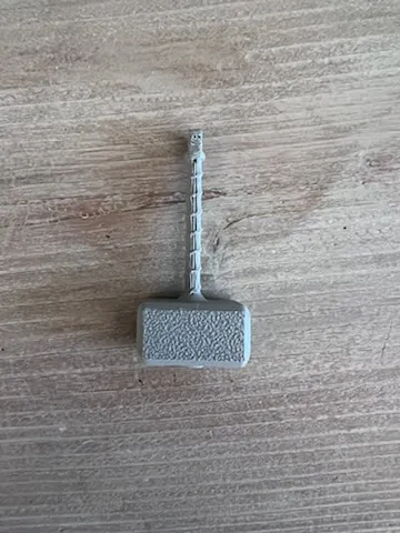 Llavero Chibi Thor Mjolnir - Modelo de impresión 3D gratuito - MakerWorld