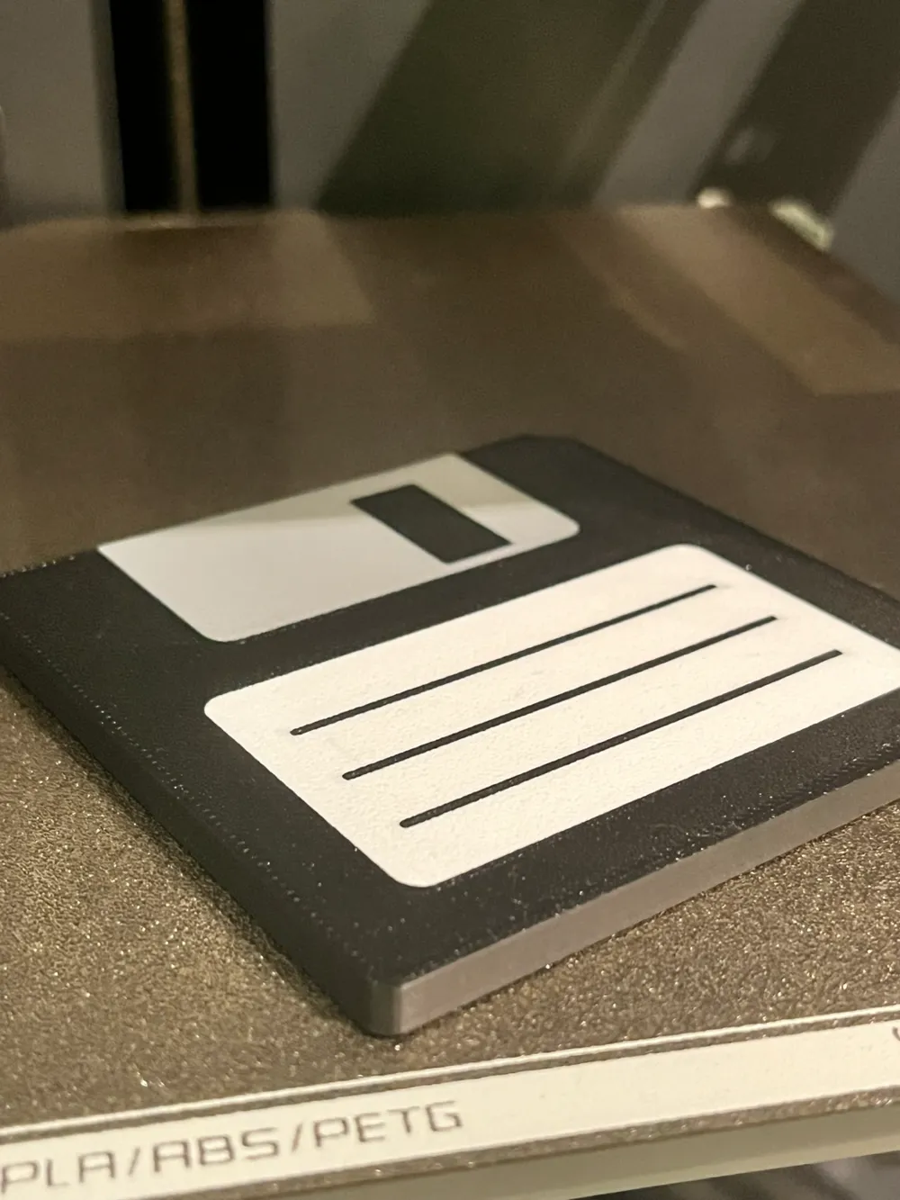 Floppy Disc Decoration by magnos - MakerWorld