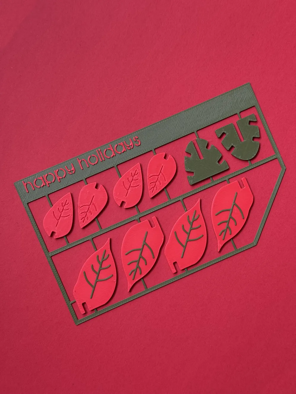 Poinsettia puzzle - Free 3D Print Model - MakerWorld