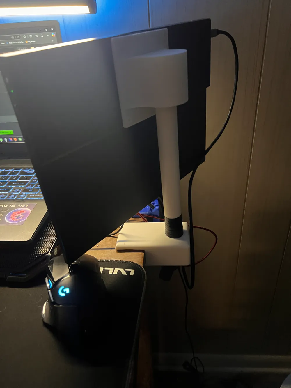 Portable monitor mount by David BrickeyMakerWorld: Download Free 3D Models