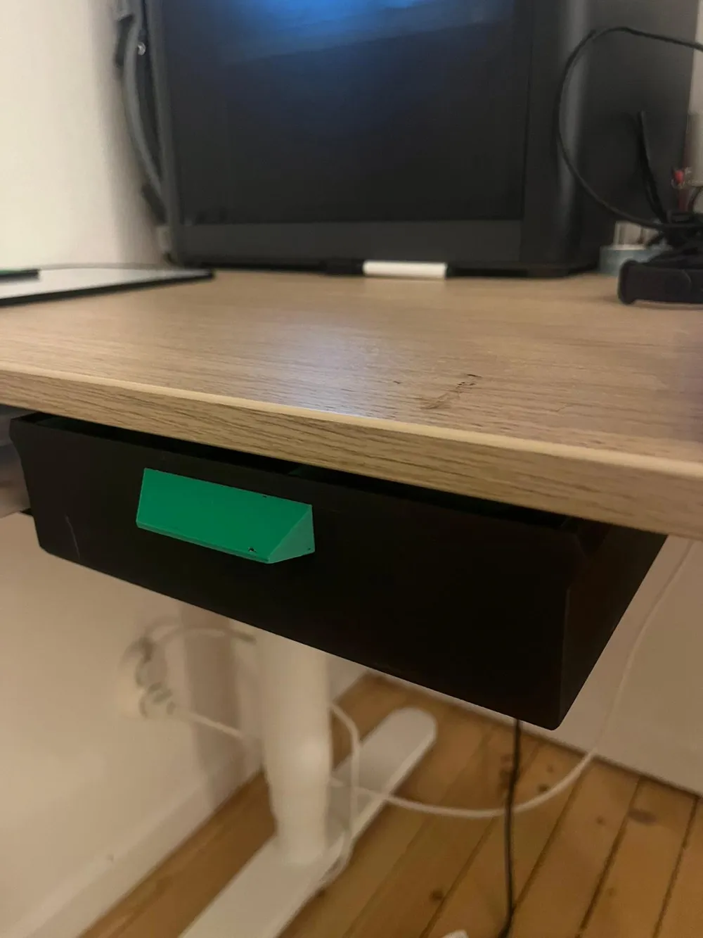 Gridfinity 5x5 - Under Desk Drawer Remixed by Adorno MakerWorld ...