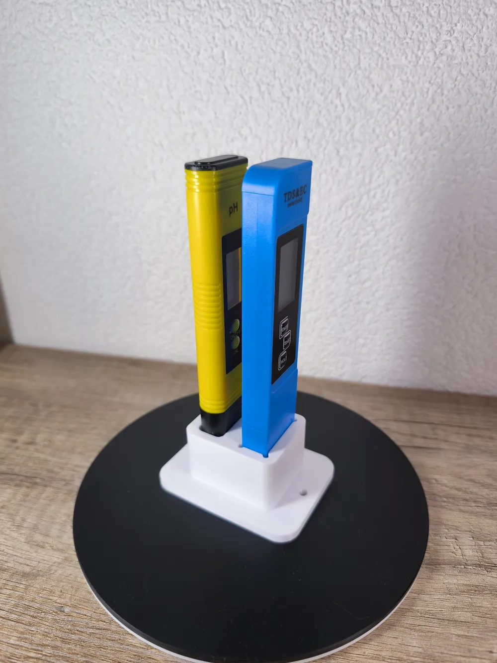 pH and EC Probe Holder - Free 3D Print Model - MakerWorld