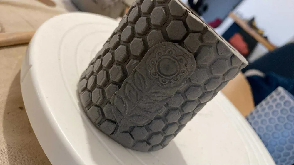 Honeycomb Texture rollers - Free 3D Print Model - MakerWorld